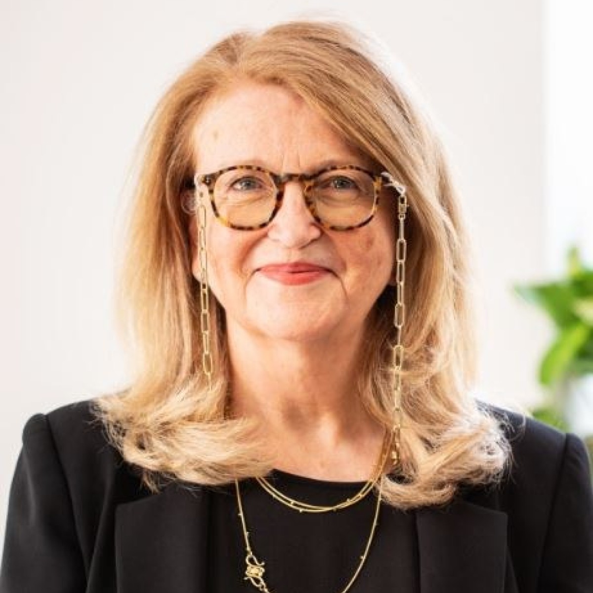 Lansons | Lansons acquired by pan European alliance Team Farner